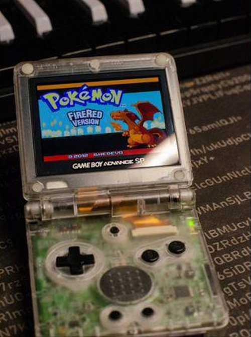 GameBoy Advance SP + Supercard Flash