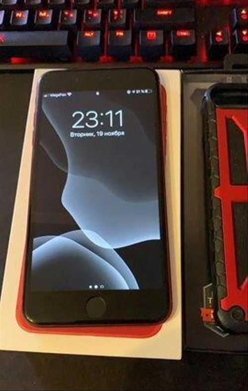 iPhone 8 plus 64gb red