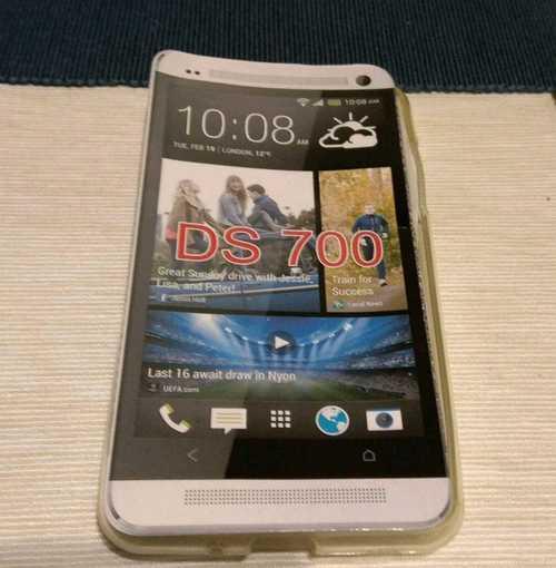 Чехол для HTC Desire 700 силиконовый. Новый