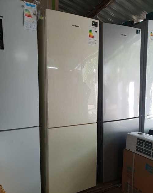 Новый xолодильник Samsung RB-34 N5000EF