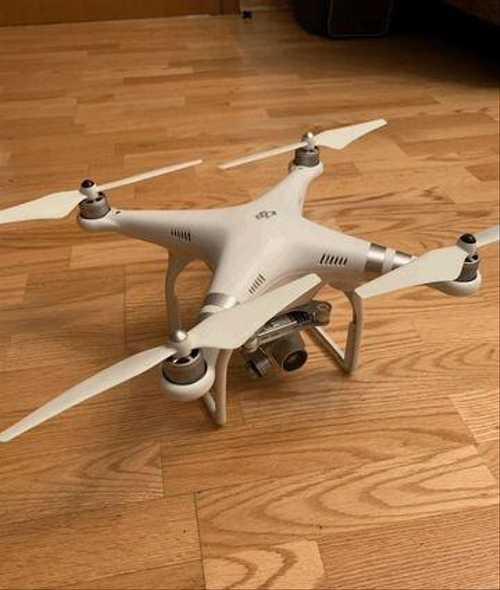 Квадрокоптер DJI Phantom 3 Advanced
