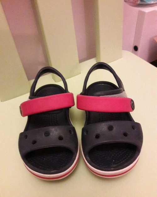 Сандалии Crocs