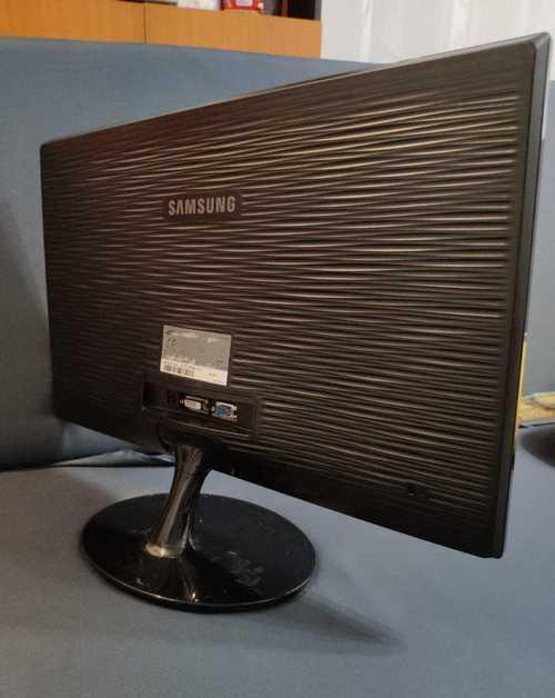 Монитор Samsung 24 sa300