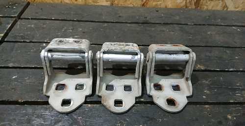 Петли передних дверей Dodge RAM VAN 1998 - 2003