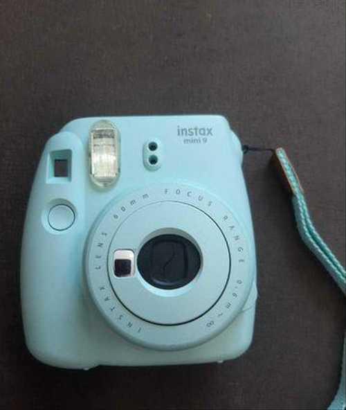 Плёночный фотоаппарат Палароид Instax mini 9