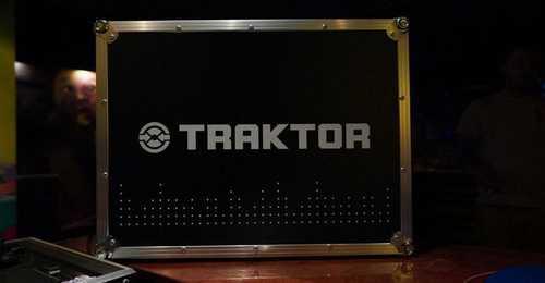 Транспортировочный жесткий кейс Traktor Kontrol