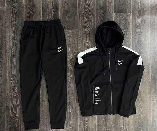 Спортивный костюм Nike