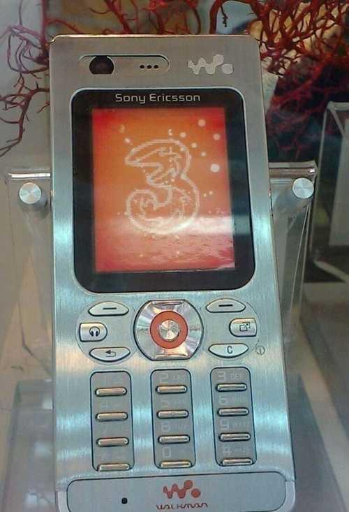 Телефон Sony-Ericsson W880 i в отличном состоянии