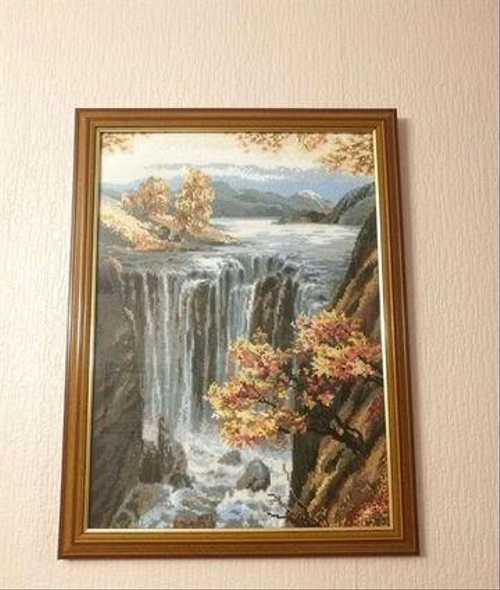 Картина "Водопад" вышивка