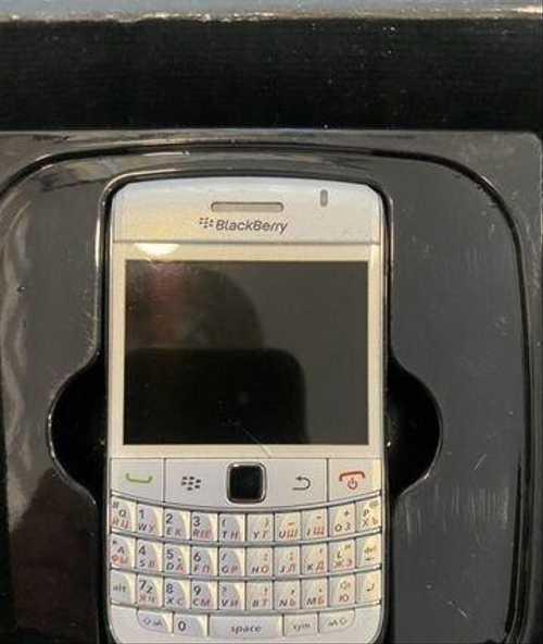 Телефоны BlackBerry 9700