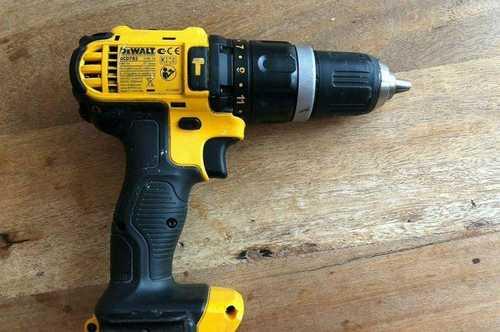 Дрель-шуруповерт dewalt DCD785L2 б.у