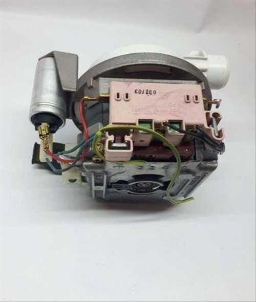 Циркуляционный мотор посудомоечной машины Bosch,Si