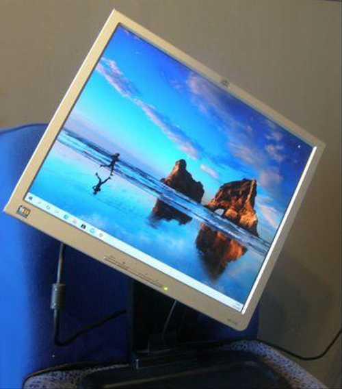 LCD TFT Монитор - Трансформер HP L1740