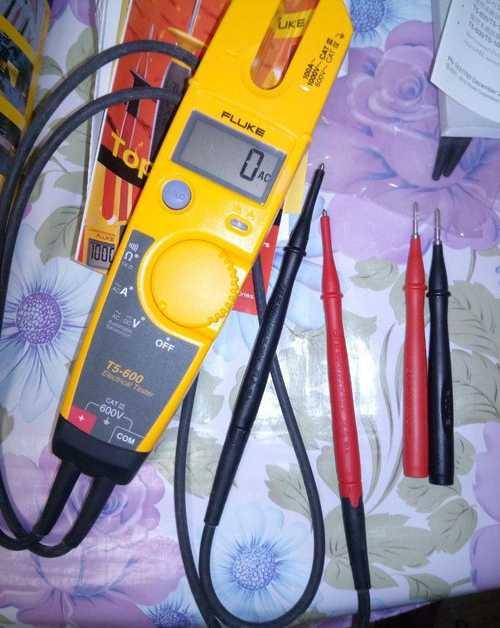 Мультиметр токовые клещи вольтметр. fluke T5-600