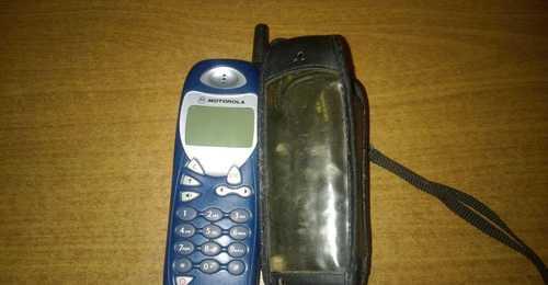 Продам мобильный телефон Motorola M3888