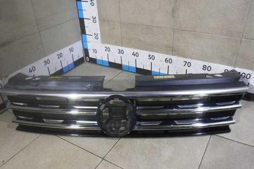 Решетка радиатора Volkswagen Tiguan 2
