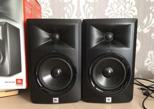 Студийные мониторы JBL LSR305