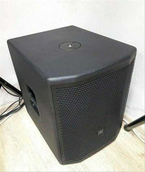 Сабвуфер активный JBL PRX815