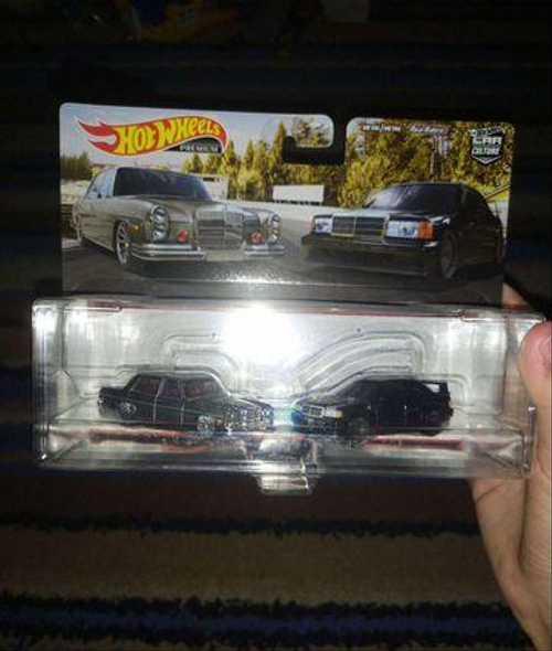 Hot wheels premium mercedes