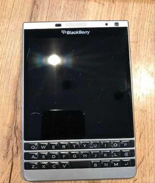Blackberry Passport Silver Edition