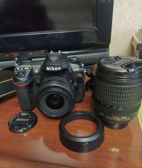 Зеркальный фотоаппарат Nikon D200 + объективы