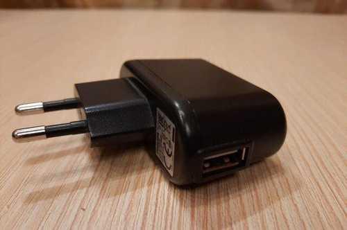 Сетевое зарядное устройство USB на 5V 1A