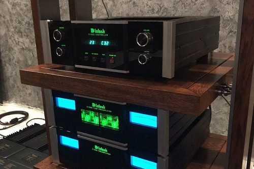 Предварительный усилитель McIntosh C1000