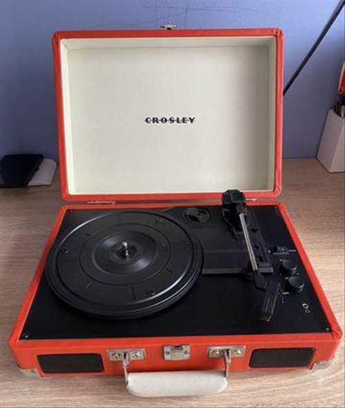 Виниловый проигрыватель crosley