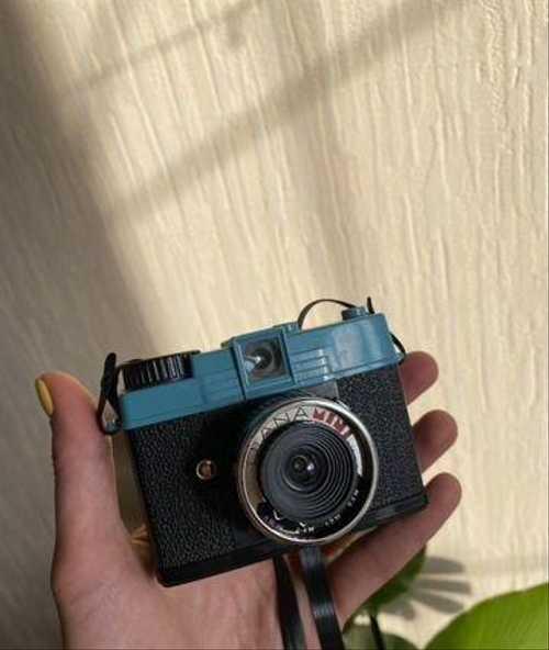 Плёночный фотоаппарат Diana Lomo