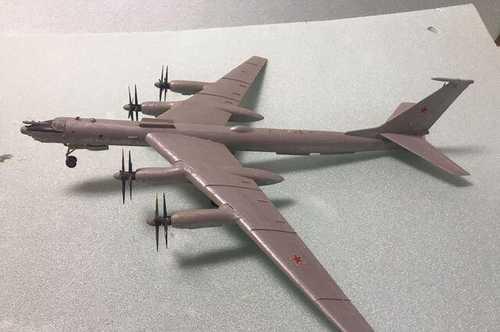 Модель самолета ту -95