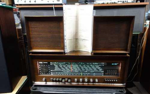 Saba Meersburg Stereo 19 ламповое радио, 1968 год
