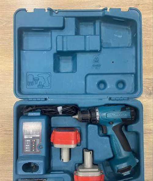 Шуруповерт Makita 6271D