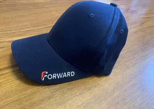 Бейсболка forward новая