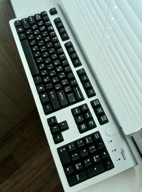 Клавиатура компьютерная "Fujitsu Siemens"