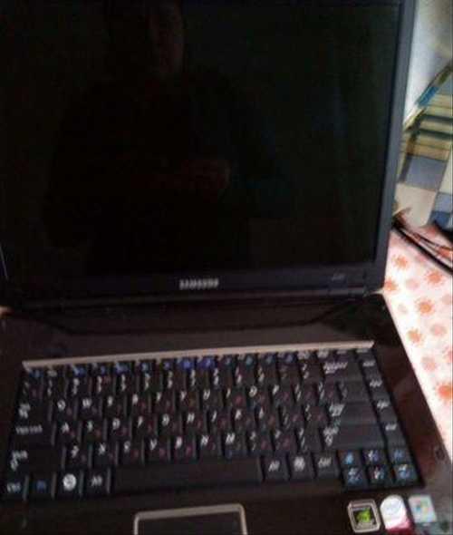 Samsung R560