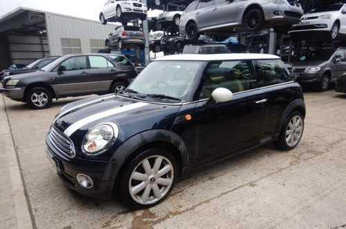 Разбор Mini Cooper 2006 г.в. 1,6 бензин кпп 6ст