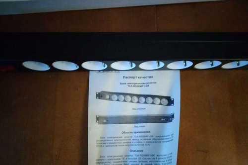 Блок розеток в стойку TLK