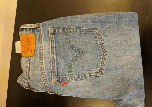 Женские джинсы Levi's