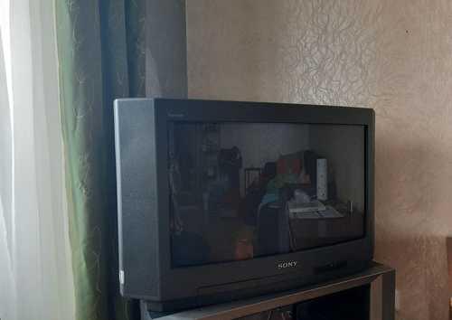 Телевизор Sony Trinitron + тумба (или отдельно)