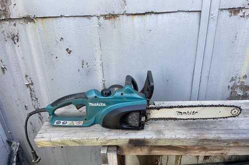 Электропила Makita uc3520A