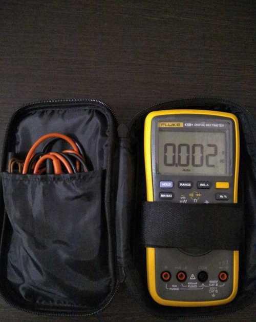 Digital multimeter fluke 17B+