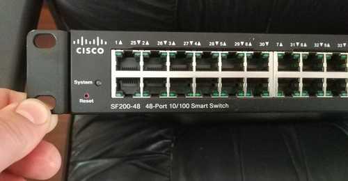 Коммутатор Cisco SF200-48