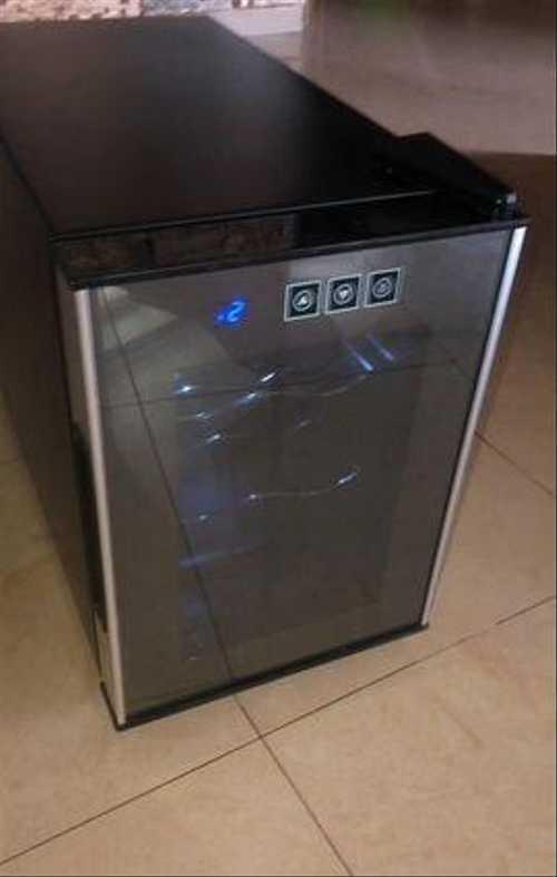 Холодильник для вина "cold vine" jc-16blw