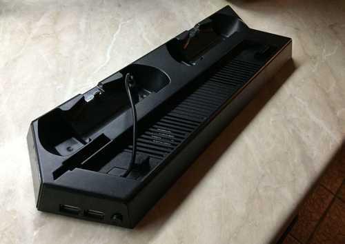 Вертикальная подставка на PlayStation 4 Slim