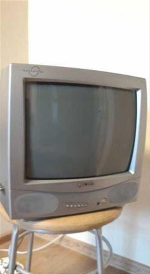 Телевизор rolsen 1420 (диагональ 14' или 37см)