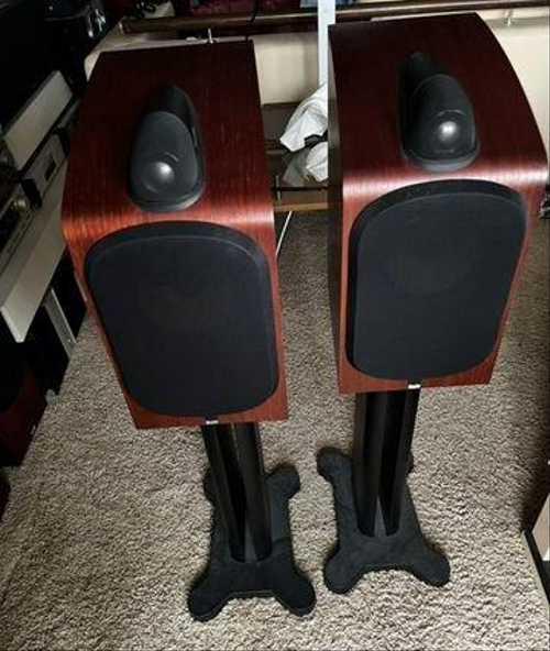 Bowers Wilkins 705 с подножками в идеале
