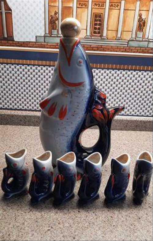 Продам графин Рыба со стопками и кофейные чашки