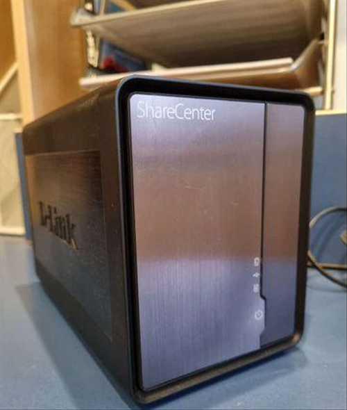 Сетевое хранилище D-Link DNS-325