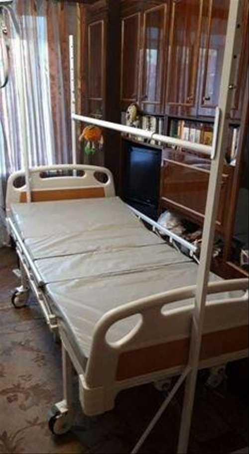 Медицинская кровать с подъемным