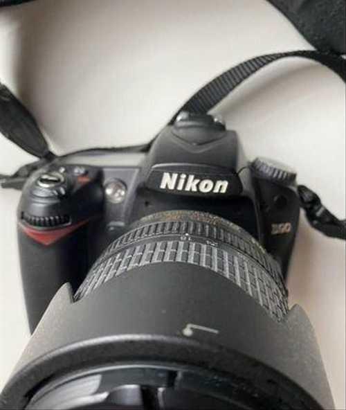 Зеркальный фотоаппарат Nixon D90